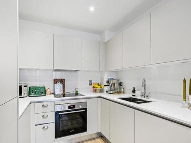 Brownlow Road, Ealing, 1 Bedroom Flat