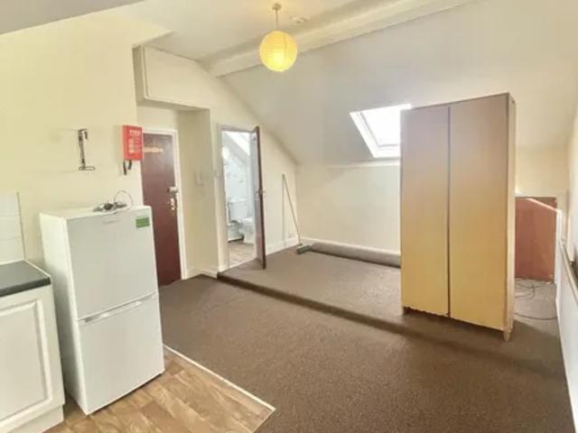 Brownlow Road, London, N11 2DE, United Kingdom | Studio apartment for rent #139404458 | Rentberry