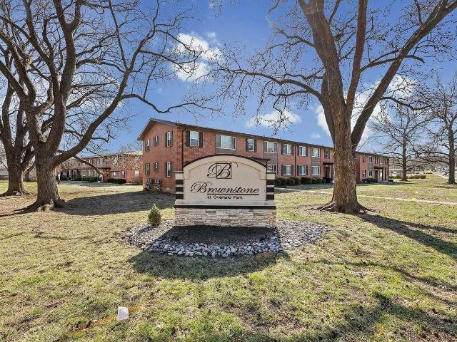 Brownstone Apartments 1 Bedroom Apartment for Rent at 6126 Marty Ln, Overland Park, KS 66202 Crestview
