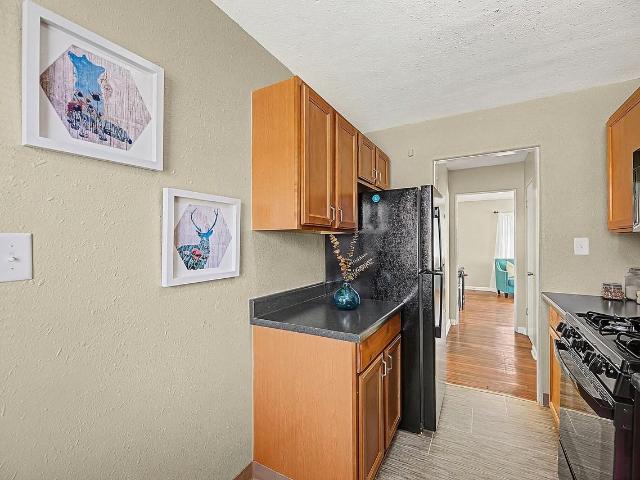 Brownstone Apartments 2 Bedroom Apartment for Rent at 6126 Marty Ln, Overland Park, KS 66202 Crestview