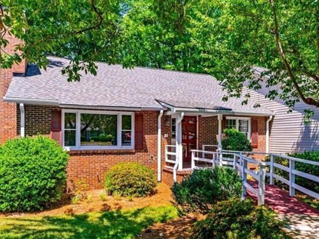 Brownstone Ln, Greensboro, Home For Sale