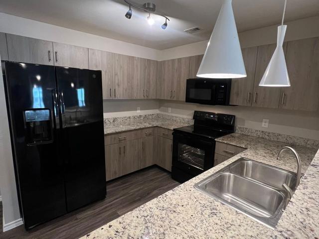 Brownsville Lofts – Spacious Affordable Apartment Living