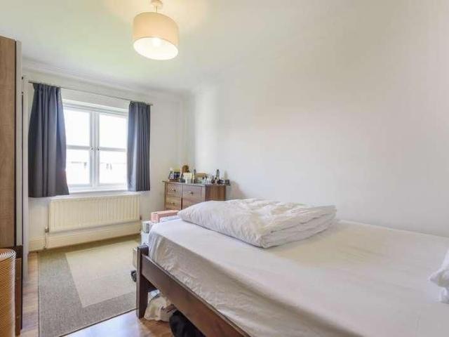 Browns Court, Bower, Slough, SL1