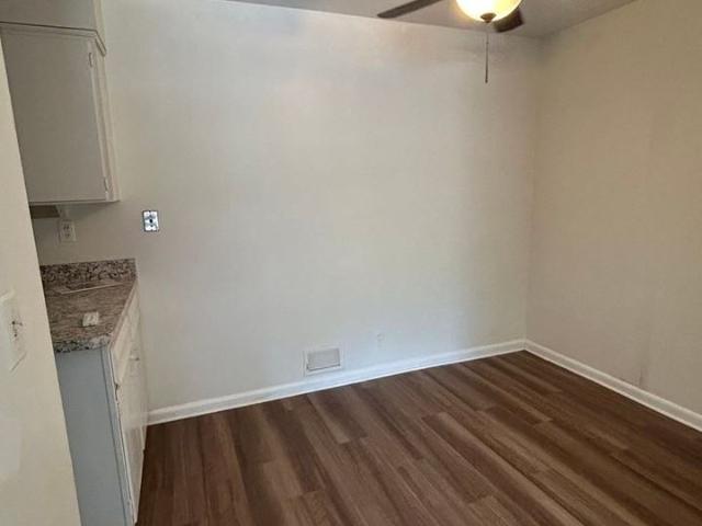 Brownsboro 16 LLC 1 Bedroom Apartment for Rent at 2737 Brownsboro Rd, Louisville, KY 40206 Clifton Heights