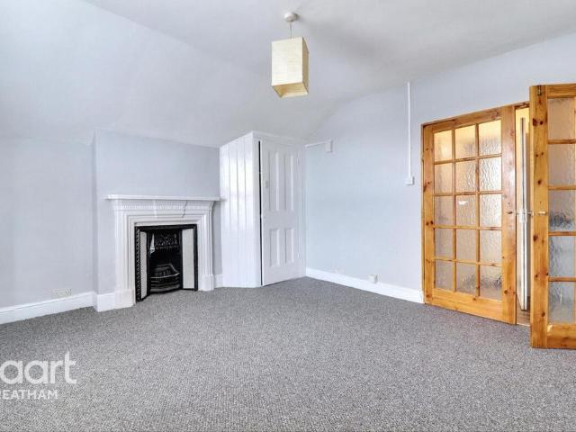 Broxholm Road, London Studio to rent £1,000 pcm £231 pw
