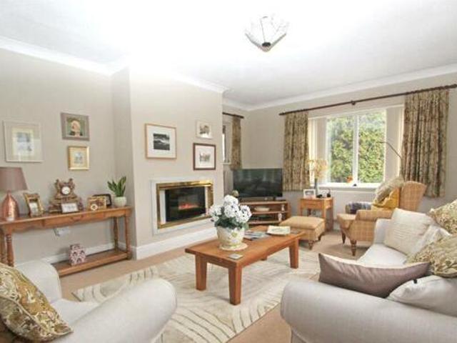 Bro Lleweni, Aberwheeler, 3 Bedroom Detached