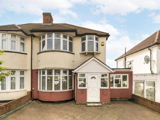 Broad Walk, Greenwich, London, SE3 4 bed end of terrace house to rent £2,800 pcm £646 pw