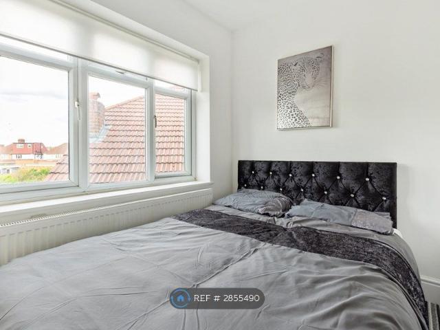 Broad Walk Hounslow West, Hounslow West/London TW5, Studio to rent, £799 pcm | PrimeLocation