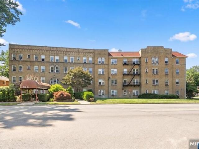 Broad Ave Apt C, Leonia, Condo For Sale