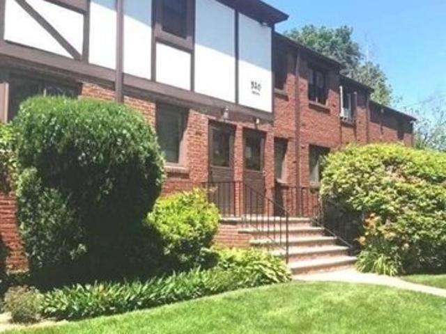 Broad Ave Apt,englewood, Condo For Sale