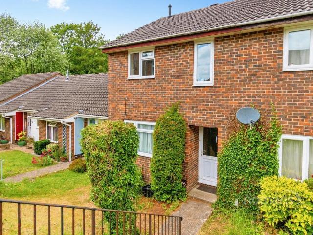 Broad Chalke Down, Winchester, SO22 4 bed terraced house to rent £1,725 pcm £398 pw