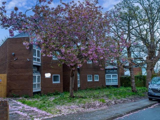 Broad Green Road, Liverpool 10 bed detached house to rent £19,750 pcm £4,558 pw