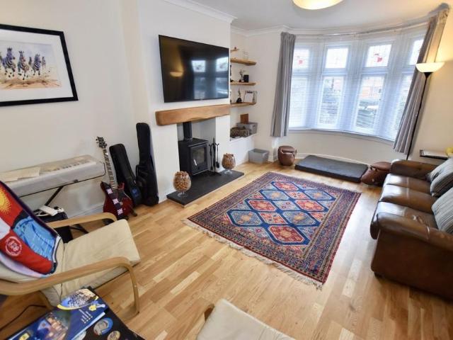 Broad Lane, Coventry EXTENDED TRADITIONAL SEMI LARGE GARDEN WITH GARDEN ROOM