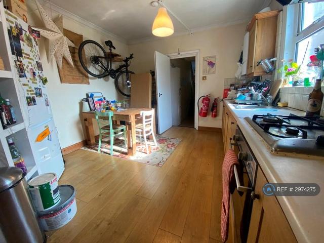 Broad Lane, London, N15 3 bed maisonette to rent £2,750 pcm £635 pw