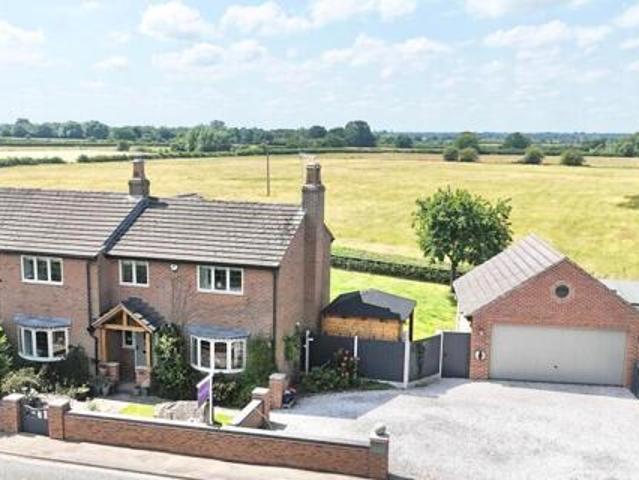 Broad Lane, Stapeley, 4 Bedroom Character