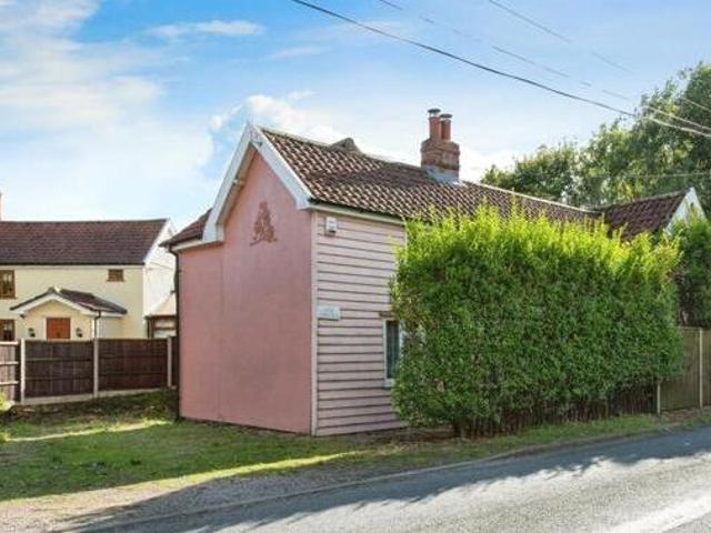Broad Road, Bacton, 3 Bedroom Detached
