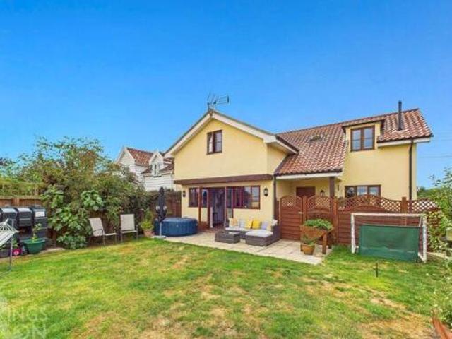 Broad Road, Cotton, 3 Bedroom Detached
