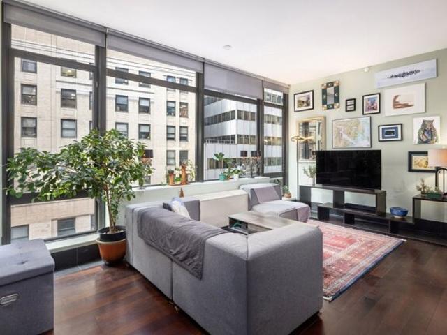 Broad St Apt A, New York, Condo For Sale