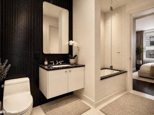 Broad St Apt P, Manhattan, Condo For Sale