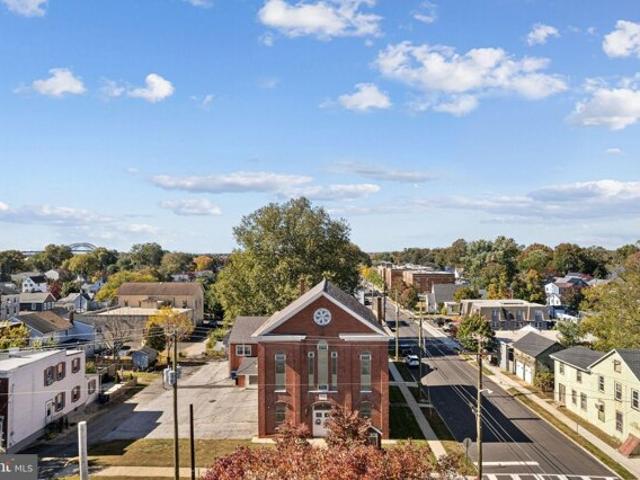 Broad St, Florence, Home For Sale