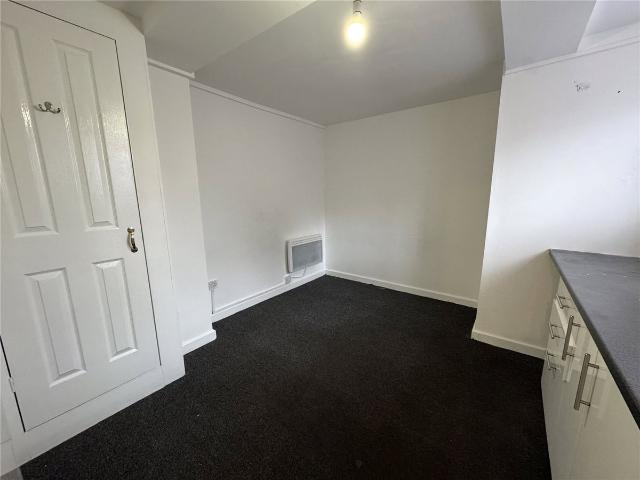 Broad Street, Coventry, West Midlands CV6, 1 bed flat to rent, £525 pcm | PrimeLocation