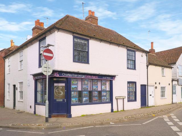 Broad Street, Canterbury CT1, 1 bed flat to rent, £1,075 pcm | PrimeLocation