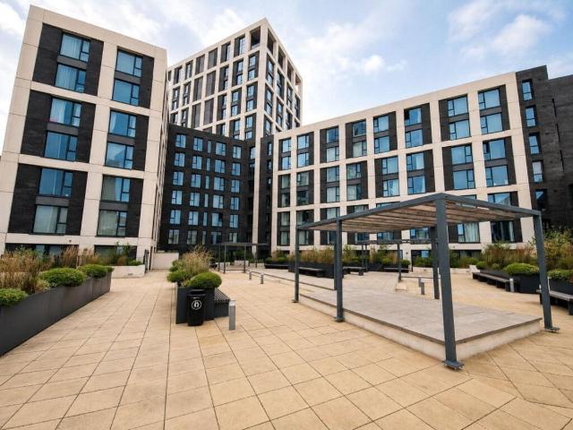Broad Street, Birmingham, 1 B15, 2 bed flat to rent, £1,500 pcm | PrimeLocation