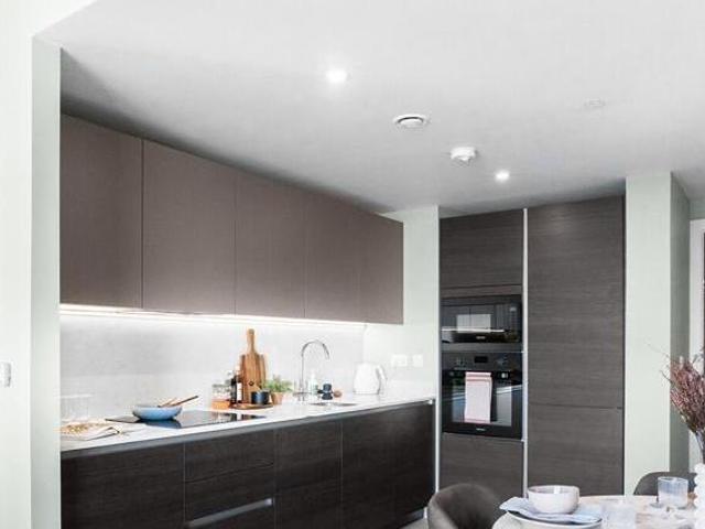 Broad Street, Birmingham, 2 Bedroom Apartment