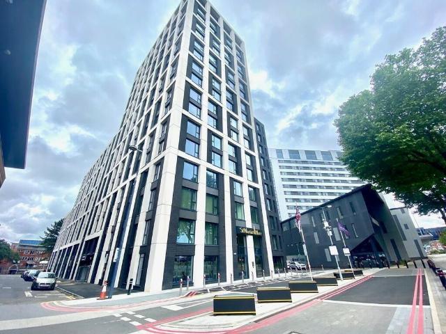 Broad Street, Birmingham, West. 1 bed flat to rent £1,050 pcm £242 pw