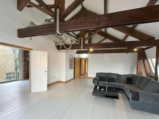 Broad Street, Bradford, 2 Bedroom Flat