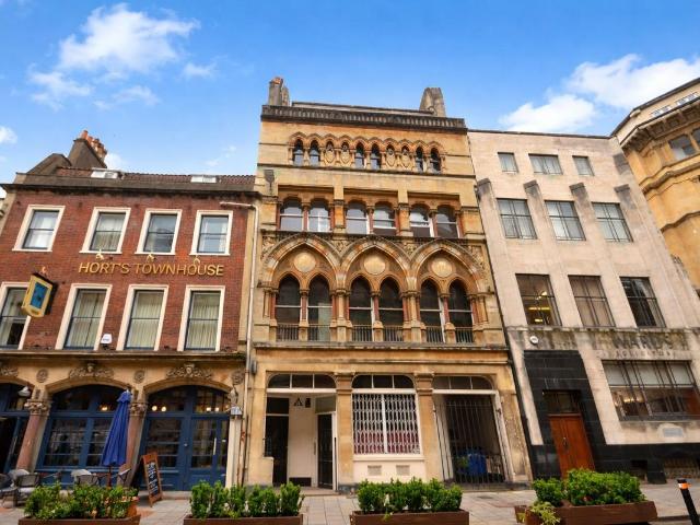 Broad Street, Flat 1, City Centre BS1, 2 bed flat to rent, £1,900 pcm | PrimeLocation