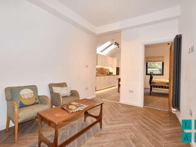 Broad Street, Penryn, TR10