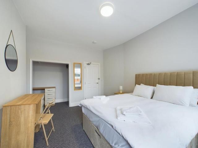 Broad Street, Worcester WR1, Room to rent, £695 pcm | PrimeLocation