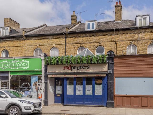 Broad Street, Teddington TW11, Studio to rent, £1,400 pcm | PrimeLocation