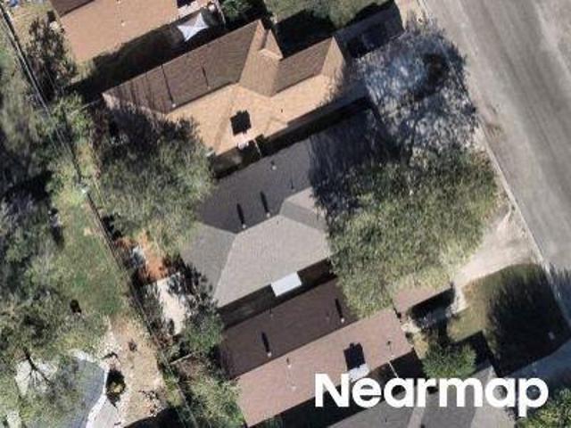 Broadmoor Dr