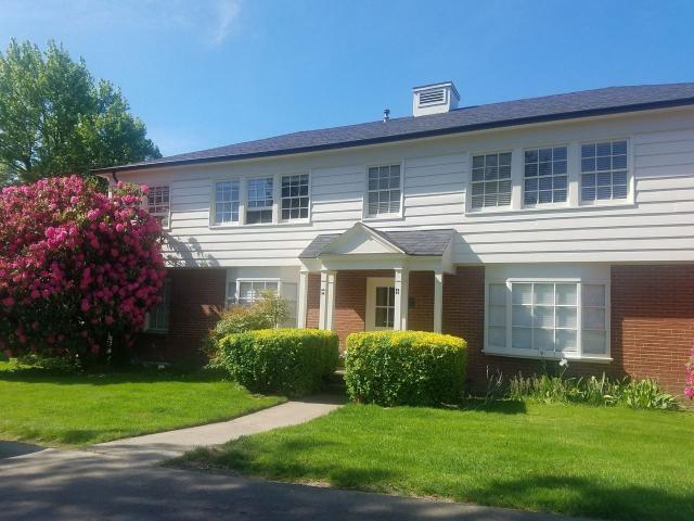 Broadmoor Manor 2 Bedroom Apartment for Rent at 7905 Sw Cedar St, Raleigh Hills, OR 97225 Raleigh Hills