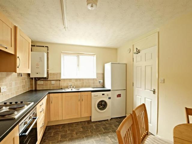 Broadoak Road, Woodfarm 4 bed house to rent £2,100 pcm £485 pw