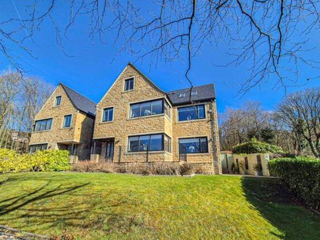Broadacres, Oldham, 5 Bedroom Detached