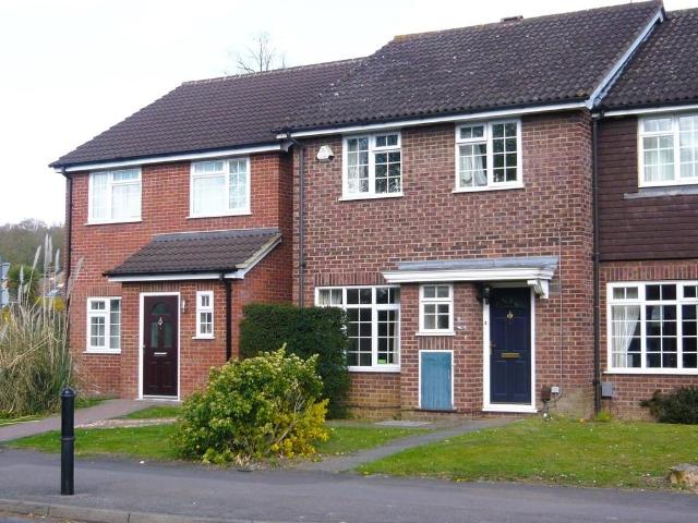 Broadacres 4 bed semi detached house to rent £3,200 pcm £738 pw