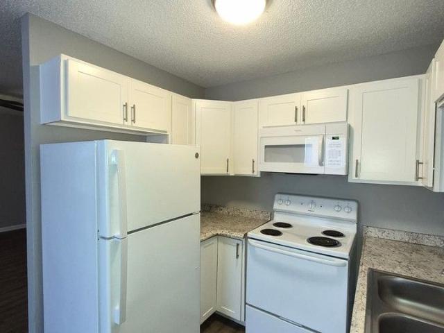 Broadbay Crossings 2 Bedroom Apartment for Rent at 3610 Baden Rd, Winston Salem, NC 27107 Easton