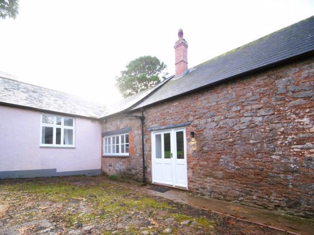 Broadclyst, Exeter EX5, 2 bed cottage to rent, £1,300 pcm | PrimeLocation