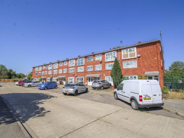 Broadfield, Harlow CM20, 1 bed flat to rent, £1,100 pcm | PrimeLocation