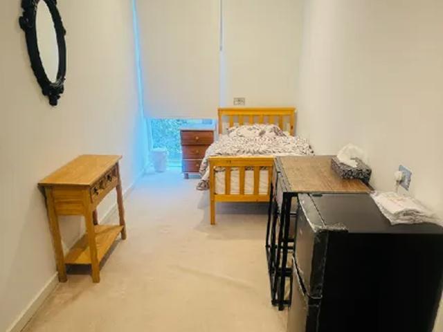 Broadfield Lane, London, NW1 9DJ, United Kingdom | Room for rent #140543573 | Rentberry
