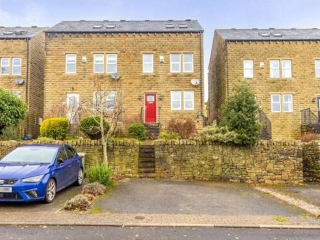 Broadfield Park, Holmbridge, 3 Bedroom Semi detached