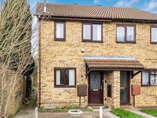Broadfields, Littlemore, 2 Bedroom Semi detached