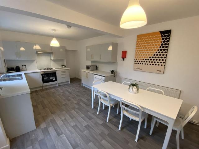 Broadgate, Beeston NG9, 5 bed shared accommodation to rent, £459 pcm | PrimeLocation