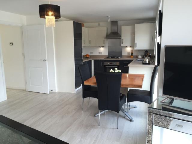 Broadhurst Place, Basildon SS14, 2 bed bungalow to rent, £1,500 pcm | PrimeLocation