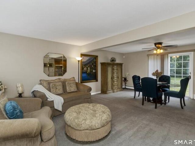 Broadleaf Cir, Suffield, Home For Sale
