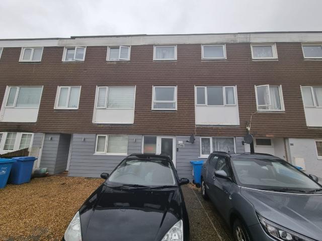Broadstone BH17, 1 bed flat to rent, £900 pcm | PrimeLocation
