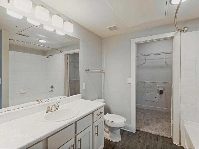 Broadstone Colonnade Apartments 1 Bedroom Apartment for Rent at 4330 4330 Spectrum 1, San Antonio, TX 78230 Vance Jackson